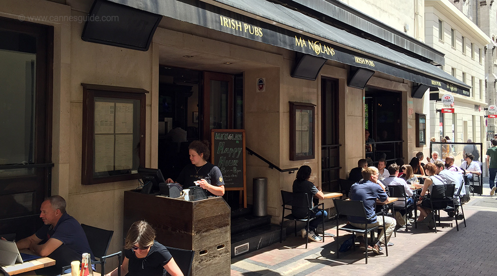 Best bars in Cannes - Places to drink in Cannes