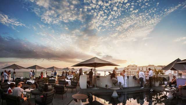 Best bars in Cannes - Places to drink in Cannes